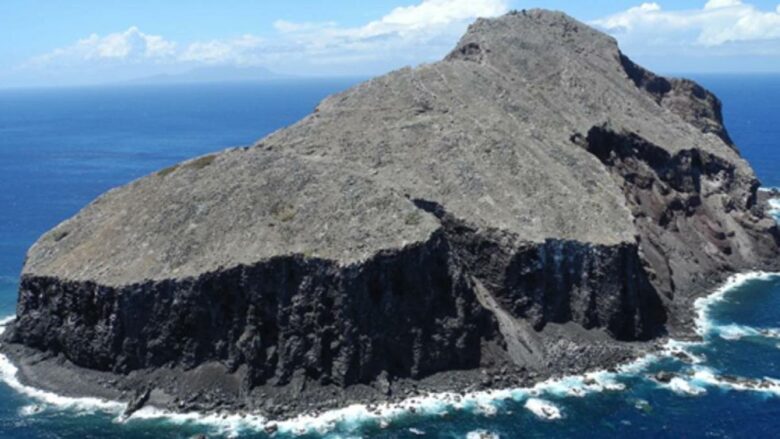 La isla de los Faisanes, el condominio más pequeño del mundo